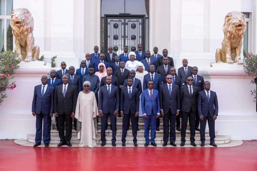 Remaniement : la composition du nouveau gouvernement du Sénégal • Netcomsn